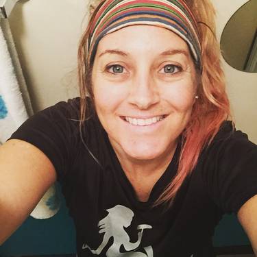 About Jen Swain | PaintNite.com Event Owner